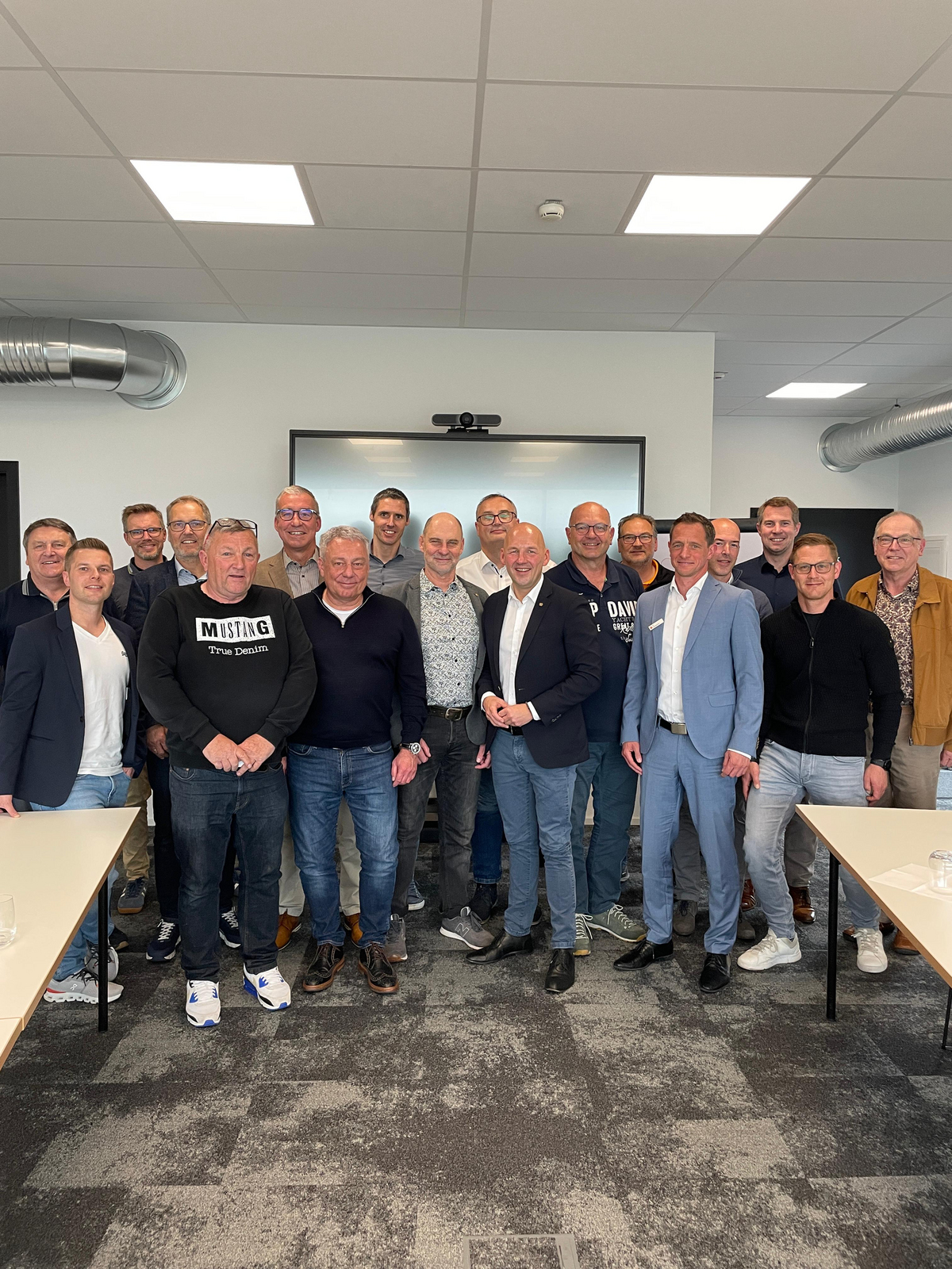 Marc Biadacz zum Austausch bei Mittelständlern in Herrenberg-Gültstein